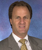 MAZ :: Miami Beach Chamber of Commerce Honors Ken Hendel