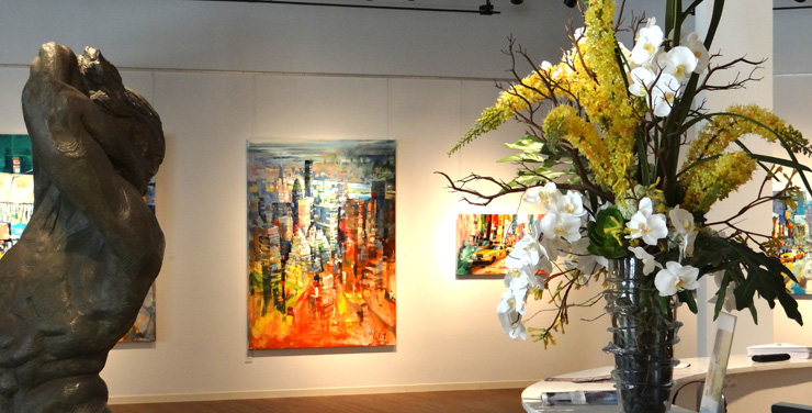 MAZ :: Flowers Among The Art in Hallandale