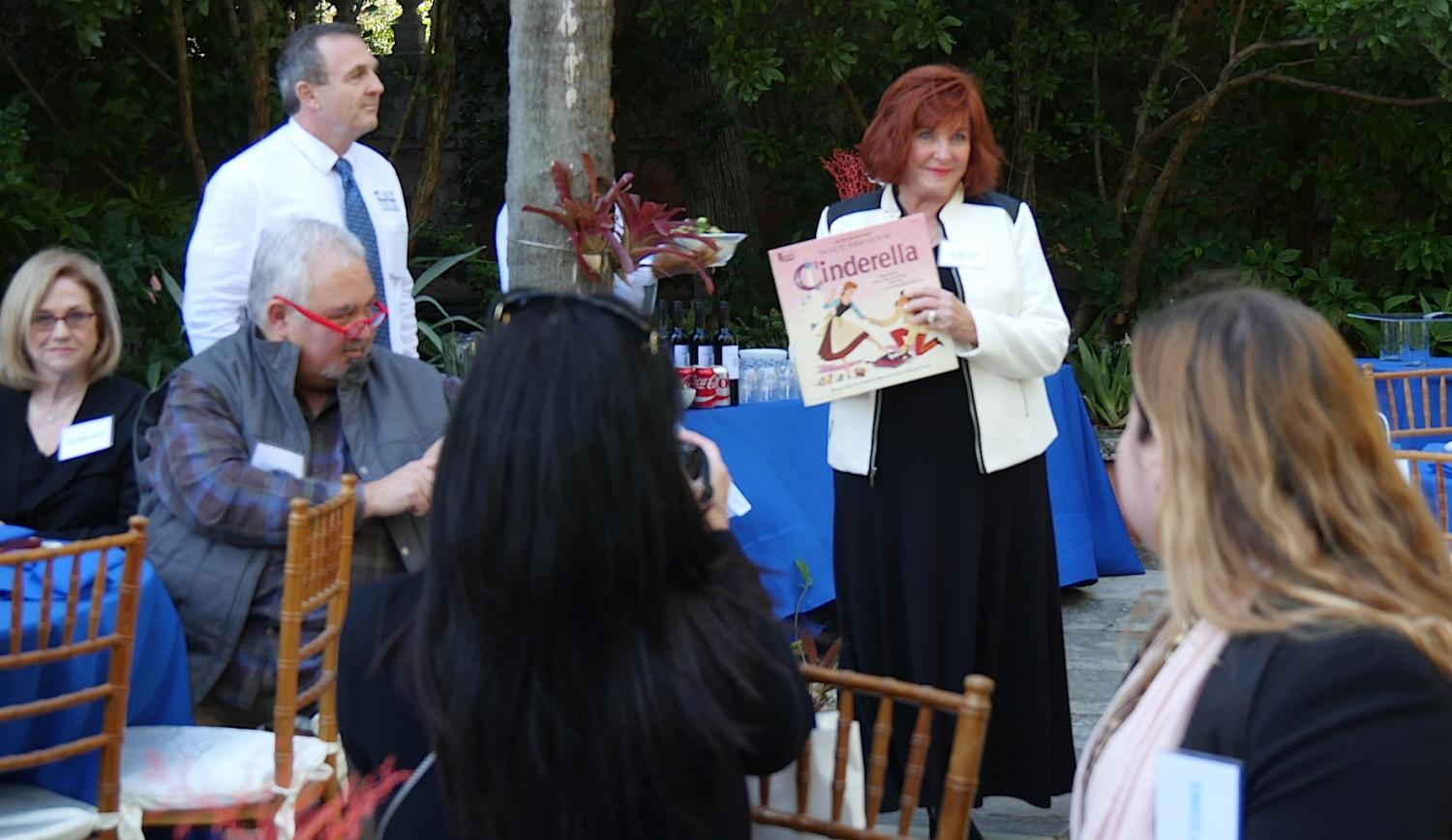 MAZ :: Gallery: Press Luncheon for Joy Wallace Catering