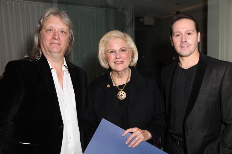 MAZ :: Gallery: "Life is Art 6th Anniversary Party.