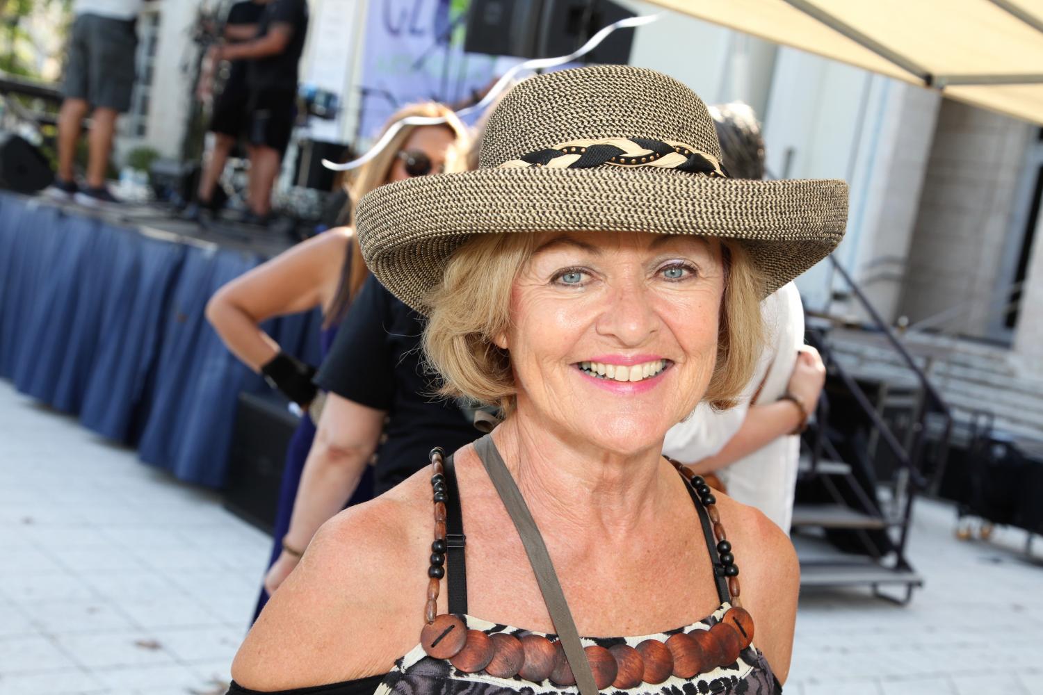 MAZ :: Gallery: Lisett Morales at Collins Park