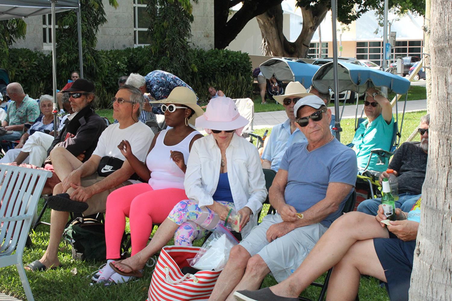 MAZ :: Gallery: Artscape Series At Collins Park