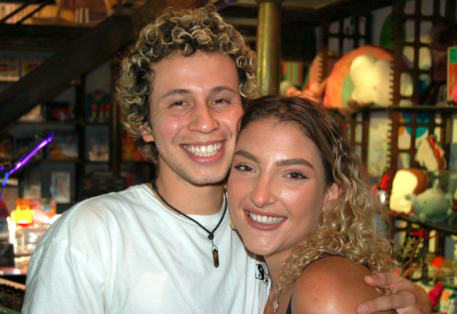 MAZ :: Gallery: Wolfsonian's Summer Shift: Ana Paz